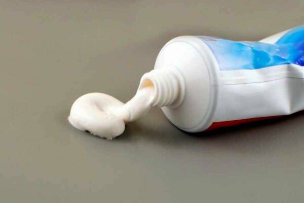 How To Clean White Shoes That Turned Yellow | Easy Tips